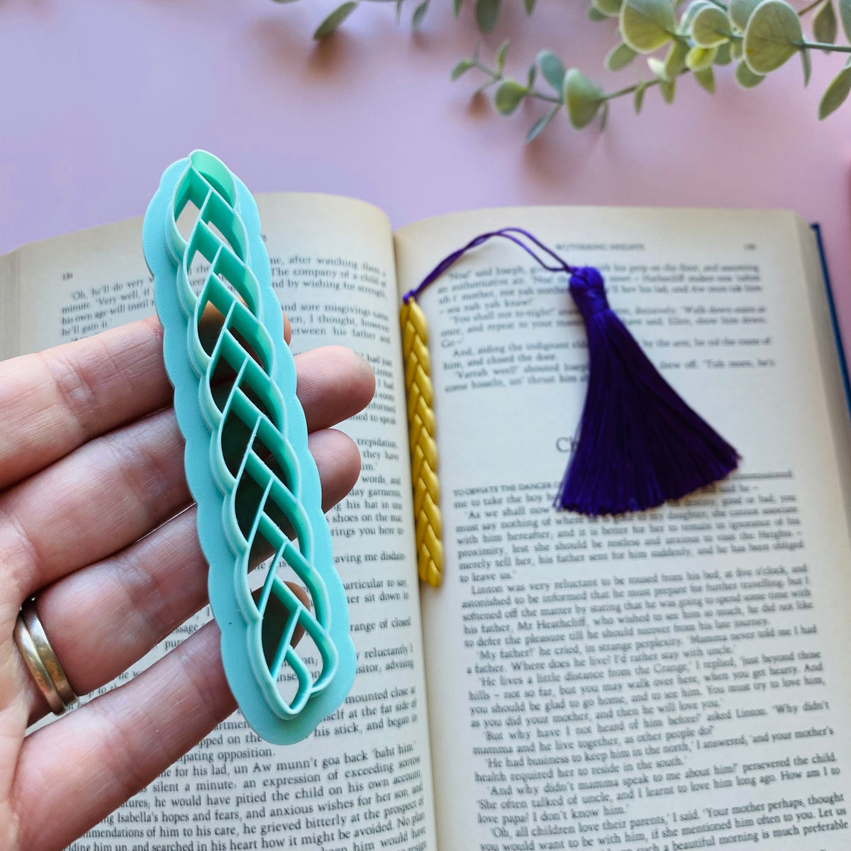Woven Bookmark Cutter – MyClayCo